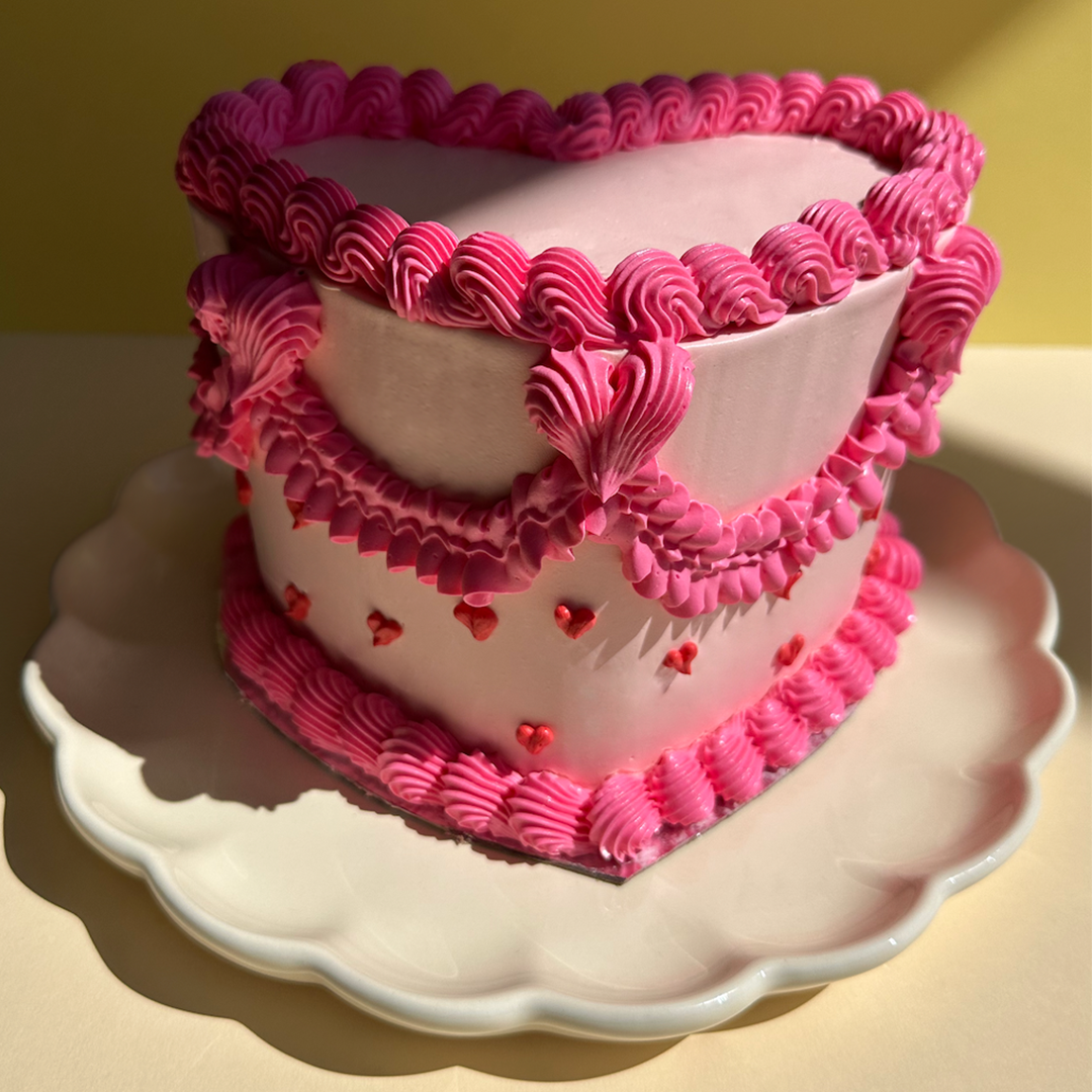 "Daphne" Vintage Cake | Heart | Bellatino's Kitchen