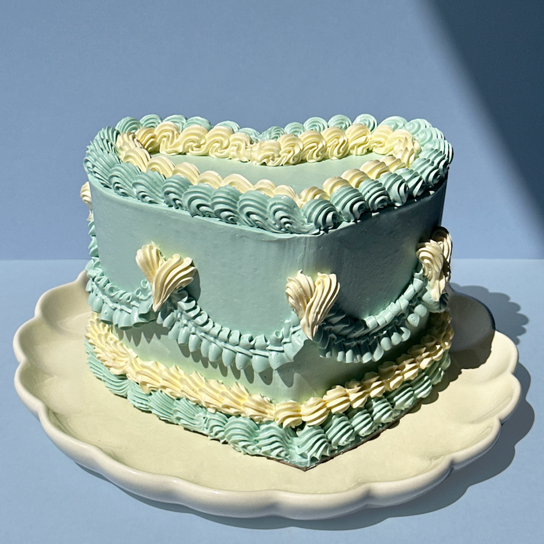 "Daphne" Vintage Cake | Heart | Bellatino's Kitchen
